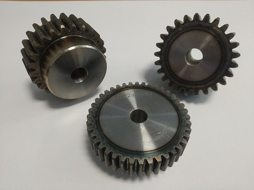 ENGRENAGE ACIER A DENTURE DROITE MODULE 3